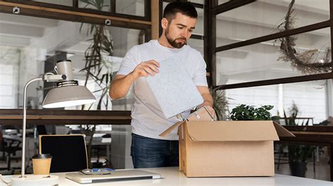 ترک کار تامین اجتماعی چیست و چه تفاوتی با غیبت و استعفا دارد؟ بلاگ دیوار