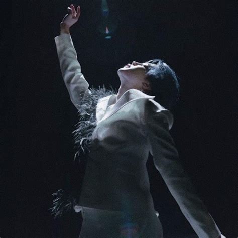 Bts Community Post 나는 지민이 그리워 네가 잘 쉬고 있기를 바란다 여러분의 미래 앨범이 여러분을 위해 잘 작동하기를 기도합니다 결코 춤을 멈추지