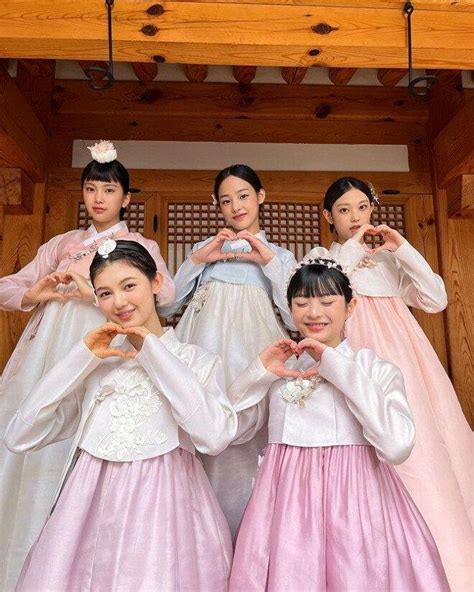 뉴진스 한복화보