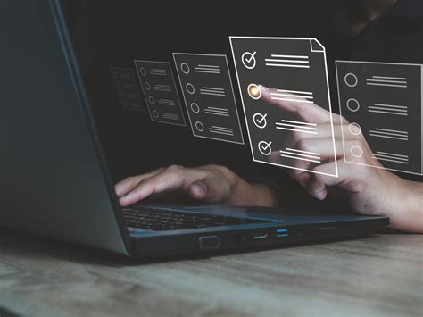 Using Polling Questions Effectively In Webinars To Discern Audience