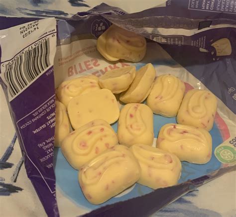 Foodstuff Finds Cadbury Dream Raspberry Bites Candy Mail By Spectreuk Foodstuff Finds Cadbury Dream Raspberry Bites Candy Mail By Spectreuk