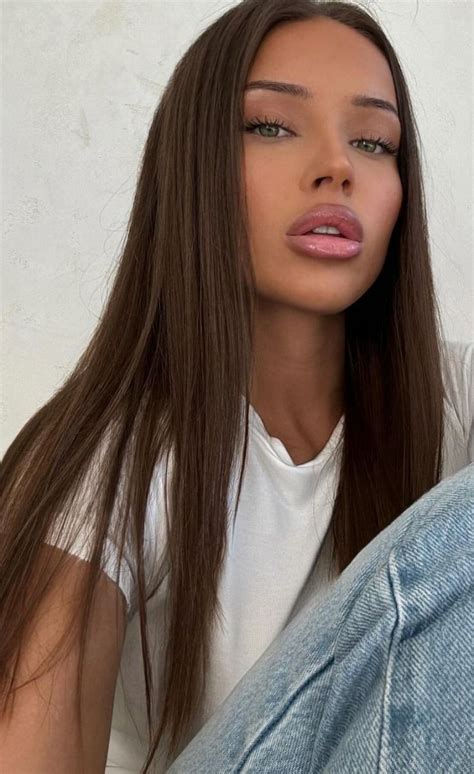 Pin Von Keita Melanie Auf De Tout In 2024 Frisuren Strähnchen Blonde