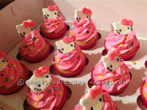 Hello Kitty Birthday Cupcake