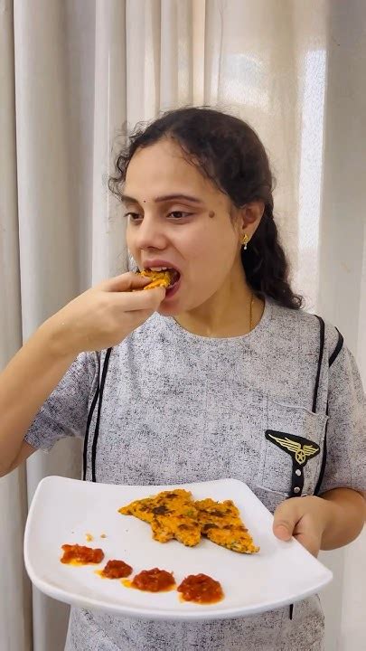 Oats And Eggs Omlet 😋 Shortsviral Food Omlet Shortvideo Viral Foodshorts Youtube