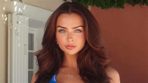 Influencer Kady Mcdermott Shares Swimsuit Photo With Joanna Chimonides
