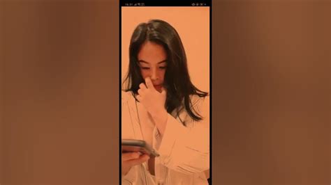 Ada Yang Ngintip Di Balik Kemeja Putih Kelihatan Teteknya Bigolive 19 Youtube