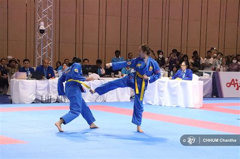 ស៊ីហ្គេម៖ កីឡាការិនីវ៉ូវីណាម ពៅ សុខា និង សុខ នីដានុត