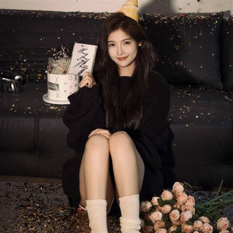 中国臀神”刘太阳，蜂腰蜜臀遮不住，美得让人惊艳！身材审美健身