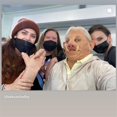 익스트림무비 프레디의 피자가게 메이크업 아티스트 아내가 올린 영화 감상 인증샷