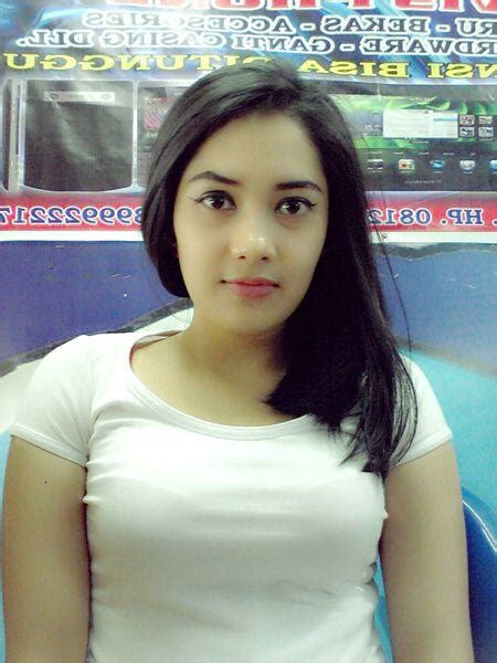 IGO Detected Koleksi Jepretan TS Sama Winda Sang Penjaga Toko Pulsa Di Tmpt TS KASKUS