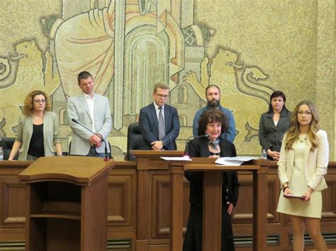 УНСС Трето място във финалният кръг на Националното състезание по гражданско и търговско