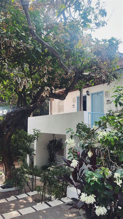 Linkedin Sales Navigator Starts At 99month Thats A Lot For A