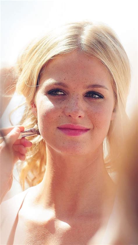 Victoria Secret Model Blonde Lovely Face Girl Iphone 8 Wallpapers Free