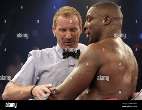 British Boxer Michael Sprott R Apologizes To Austrian Referee Gerhard