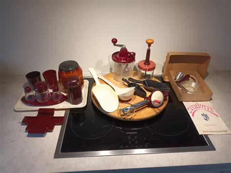 Beautiful Collection Of Bakelite Kitchen Utensils 18 Catawiki