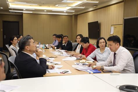 Хөдөлмөрийн аюулгүй байдал эрүүл ахуйн Үндэсний хороо хуралдлаа