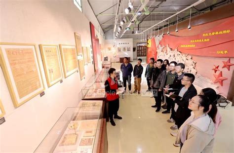 浙江德清红色讲堂进乡村 人民图片网