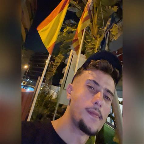 شادي جبر دعوتكمبشفاء أبي “اللهم اشفِ أبي شفاءً لا Facebook