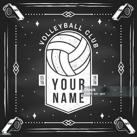 칠판에 배구 클럽 배지 디자인 벡터 그림입니다 대학 리그 스포츠 클럽 엠블럼 사인 로고 빈티지 흑백 라벨 스티커 배구 공 실루엣 패치 Championship에 대한 스톡