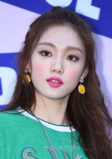 가을웜톤을 가진 연예인은 누구 네이버 블로그