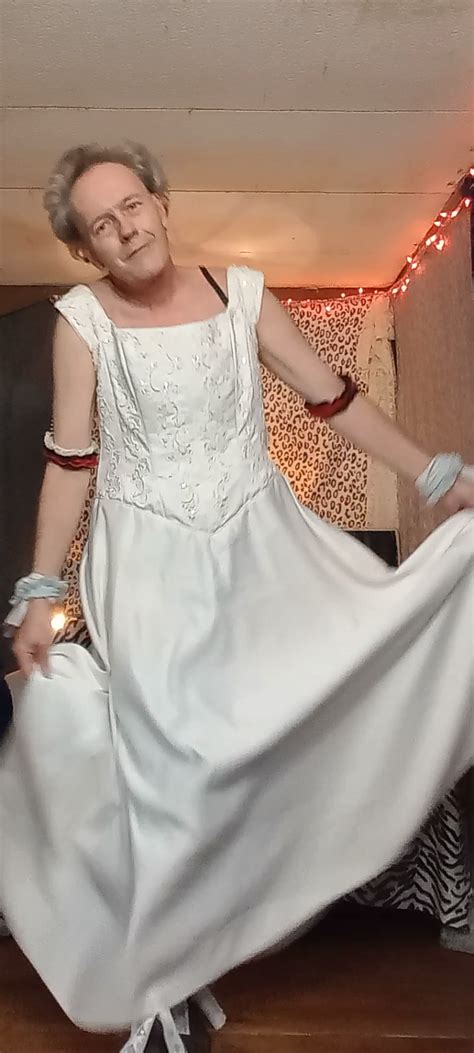 Dress Wearing Faggot 🩷🩷 Photo 7