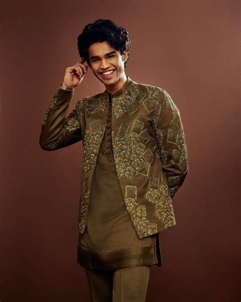 Babil Khan Images Hd Wallpapers And Photos Bollywood Hungama