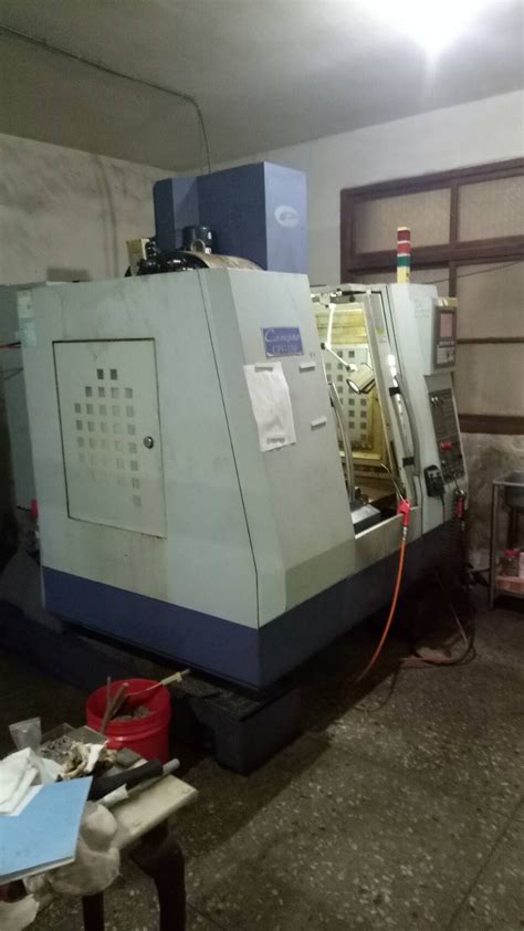 桃園市大園區中古二手機械高價收購買賣 富祐電機五金行 廢廠房設備拆除 馬達空壓發電機回收 吊車堆高機