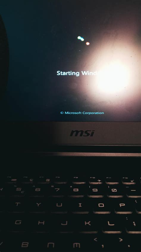 When Trying To Boot Into Windows 7 It Gets Suck R Windows7