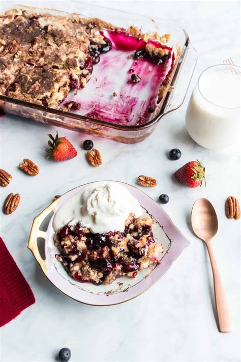 Blueberry Strawberry Dump Cake Marathons And Motivation