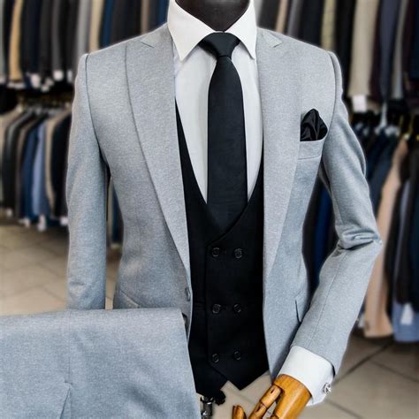 خرید و قیمت کت و شلوار مردانه طوسی روشن پارچه سوپر کش به همراه جلیقه و