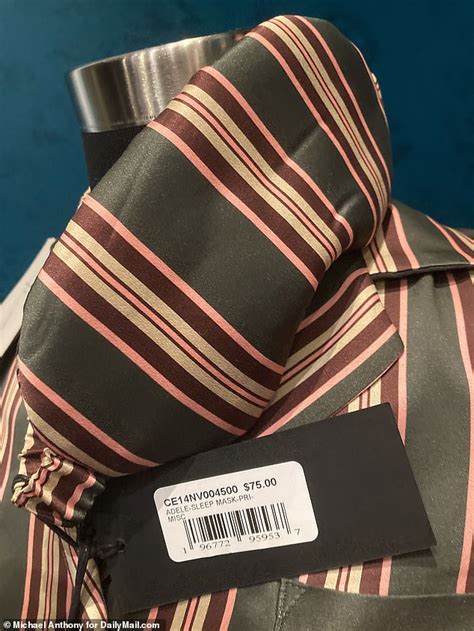 Adele Boutique In Las Vegas Selling Overpriced Concert Merch Daily Mail Online