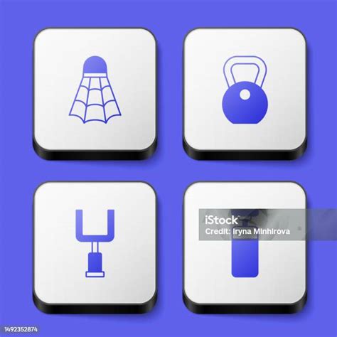 배드민턴 셔틀콕 무게 미식 축구 골 포스트 및 펀칭 백 아이콘을 설정합니다 흰색 사각형 버튼입니다 벡터 Championship에 대한 스톡 벡터 아트 및 기타 이미지