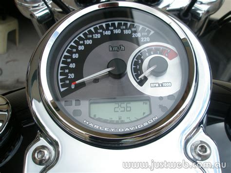 Harley Speedometer Tachometer Combo Review Part No 70900071