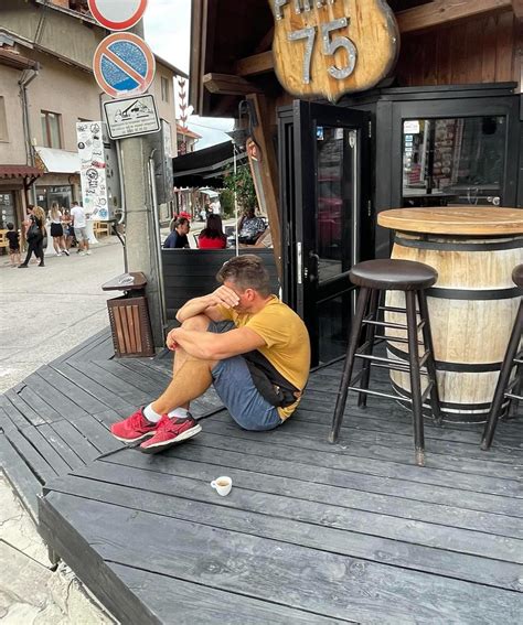 “behind The Scenes” За хората които работят в заведенията За хората с разширени вени които