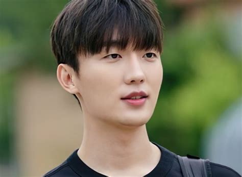 Eccentric Romance Tv Show Air Dates And Track Episodes Next Episode