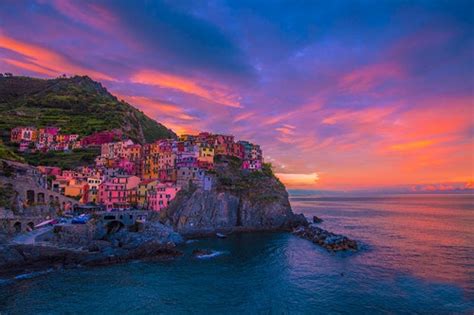 길따라 멋따라 친퀘 테레 마나롤라 마을의 여명