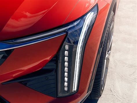 2026 Optiq 5 Passenger Suv Vehicle Features Cadillac