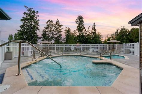 Best Western Plus Oak Harbor Hotel And Conference Center 166 ̶1̶8̶8̶