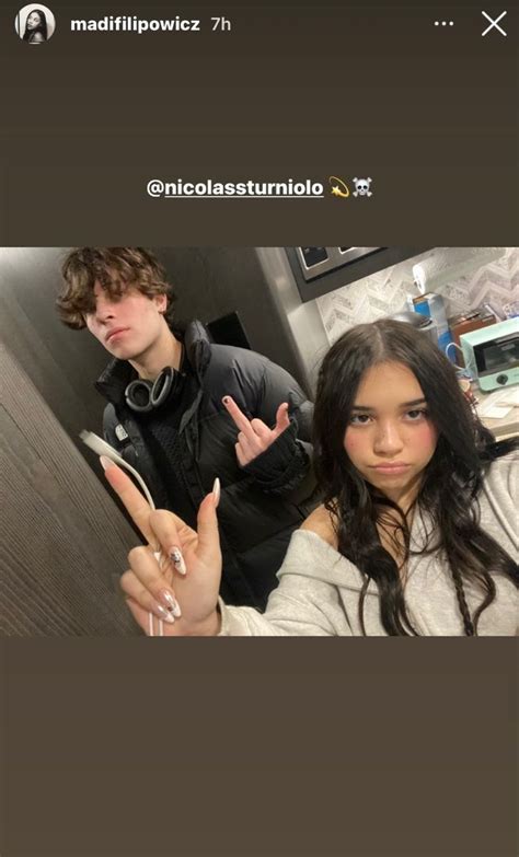 Nick And Madi Cute Selfie Ideas Best Friend Photos Good Music