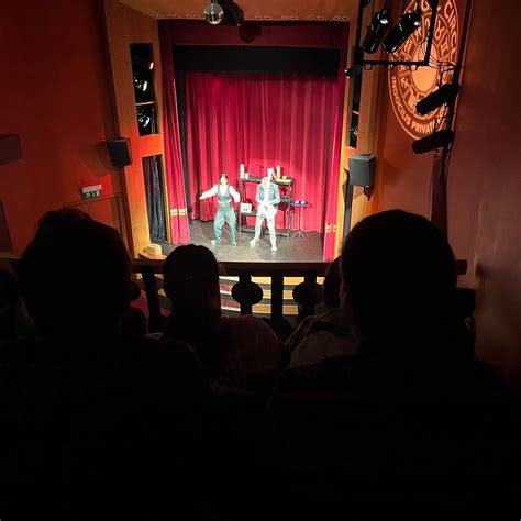The Magic Circle Theatre London Lohnt Es Sich Aktuell Für 2025