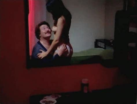 Claudia Rocchi Nua Em Dolce Calda Lisa