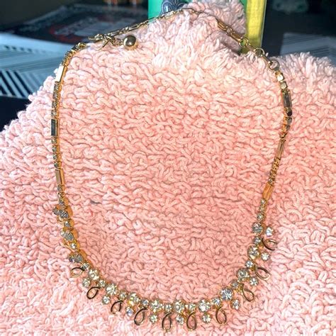 Emmons Jewelry Vintage Emmons Gold Tone Metal Looping Choker