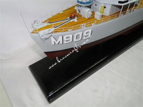 M909 Francoise Bovesse Agile Class Minesweeper Mahogany Wooden
