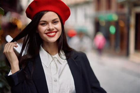 Premium Photo Woman Smile With Teeth Walking Around Town Stylish
