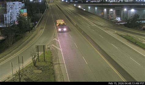 Knight Streetreet Bridge Northends Live Traffic Cameras In Canada