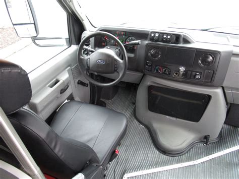 2015 Ford Eldorado Aerotech 14 Passenger Interior Luggage Shuttle Bus