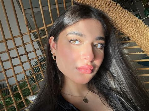 Hania Aamirs Sister Eesha Aamir Captures Hearts With Viral Photos