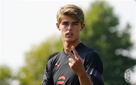 چادر نماز گل گلی پشت بومای کاگلی ستار طرفداری