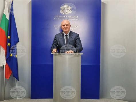 Националното външно оценяване по български език и литература в десети клас остава на 10 юни но