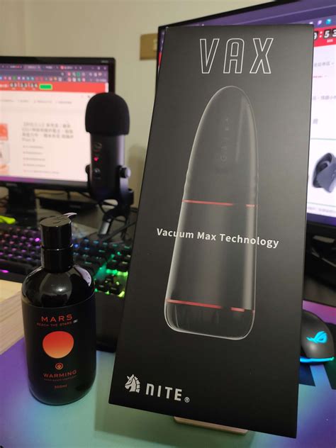 泳裝大魔王 今年聖誕跨年禮物🎁收到咱們大乾爹台灣no1情趣用品商紅犀牛🦏送的vax大王魷🦑跟好吃的餅乾🍪